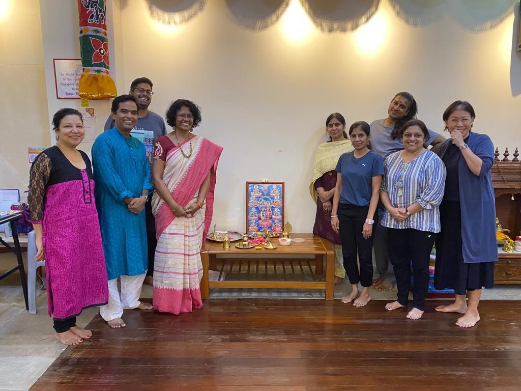 Finding ways of expressing Bhakti: Puja class at Hindu Centre | Hindu ...